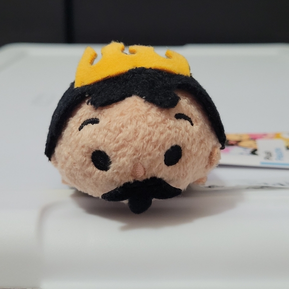 Disney | Toys | Disney Store Sleeping Beauty Tsum Tsum Plush 35 King ...